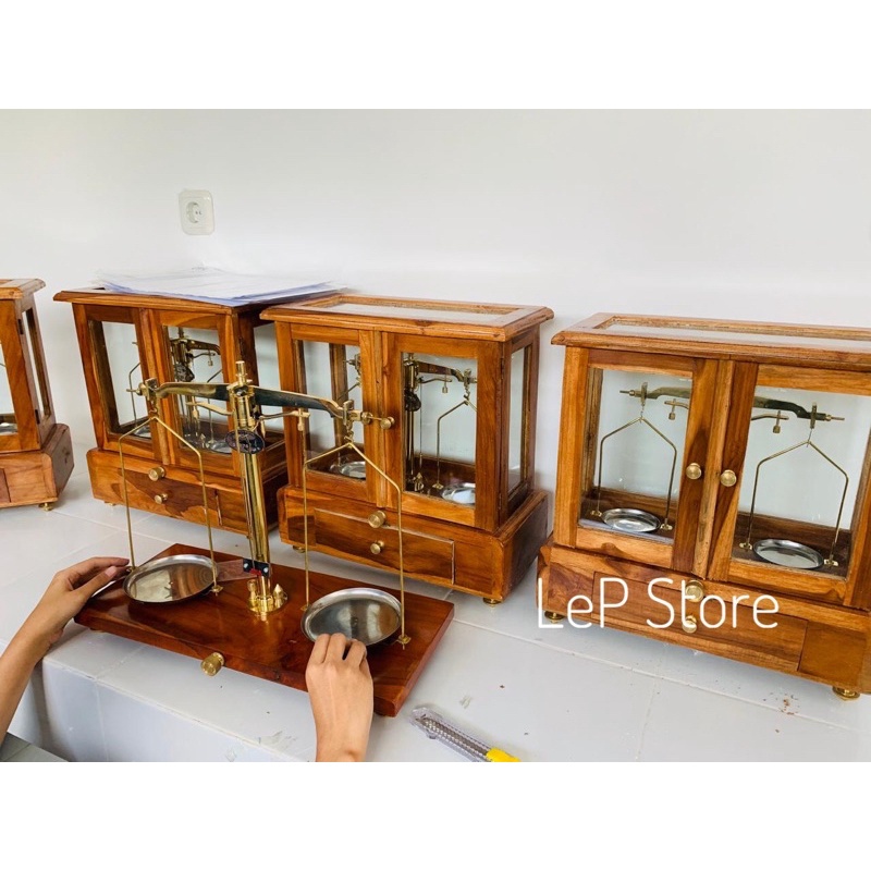 Jual Timbangan Obat Apotek Set Gram dan Miligram dengan Surat Tera atas ...