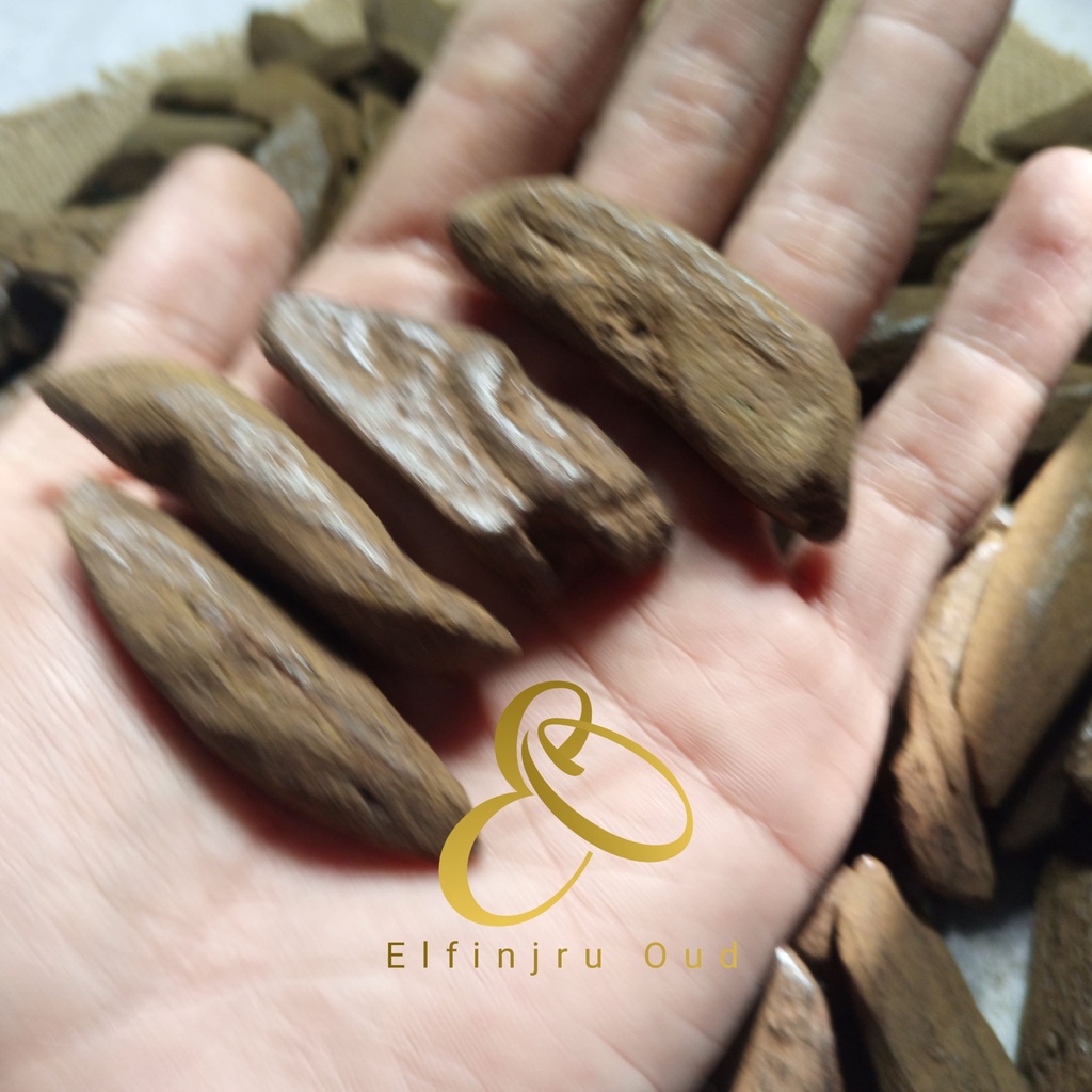 Jual KAYU GAHARU KCB MAROKI OUD AGARWOOD ORIGINAL MERAUKE PENGHARUM ...