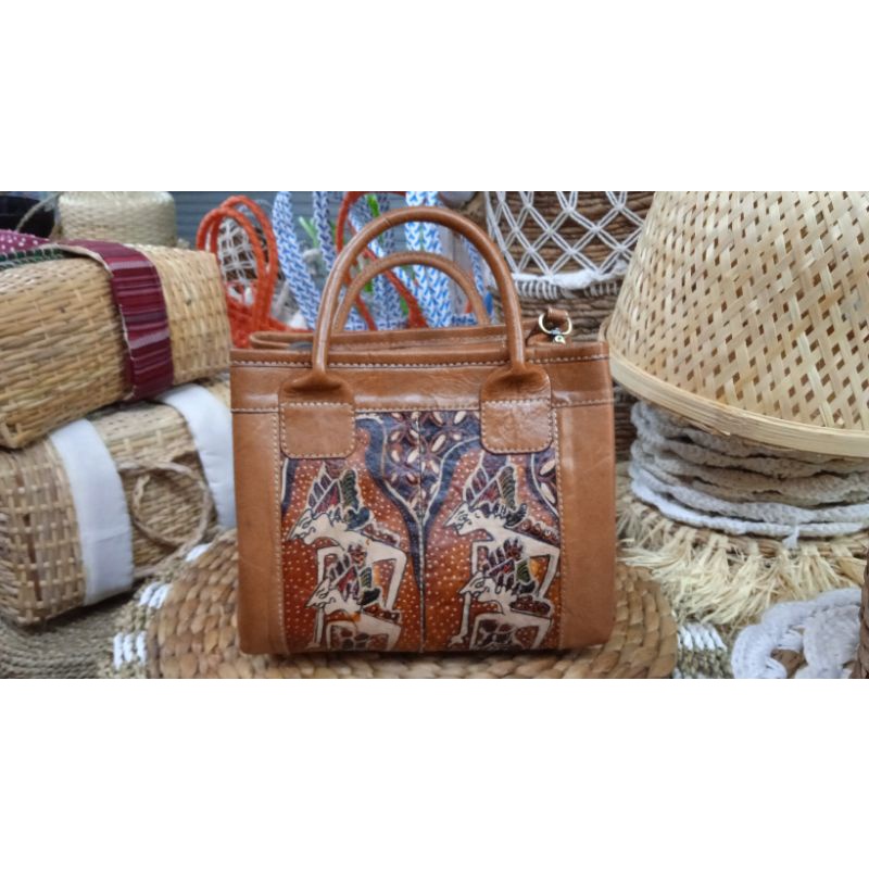 Jual TAS KULIT LUKIS WAYANG/TAS WEBE KULIT LUKIS | Shopee Indonesia