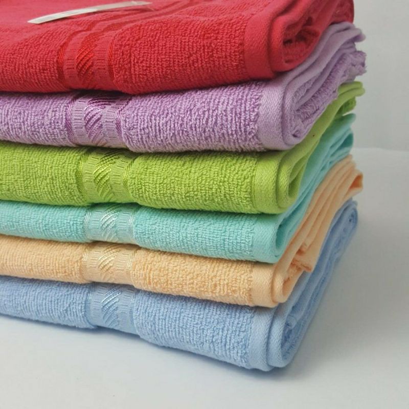 Jual COD 200 GRAM HANDUK MERAH PUTIH SEDANG HANDUK MANDI POLOS HALUS ...