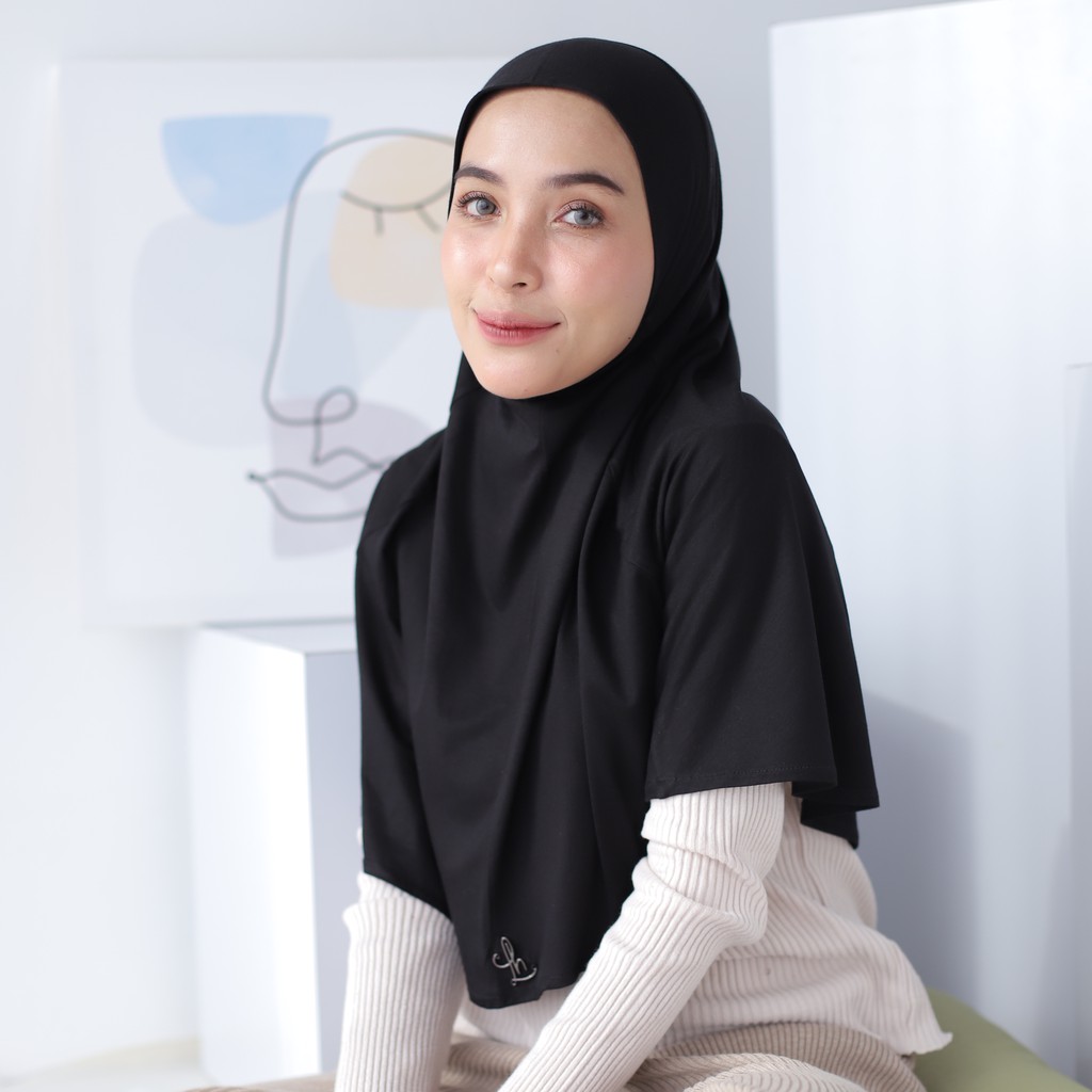 Jual Lozy Hijab - Alma Instan ( Hijab Sport Instan Rayon ) | Shopee ...