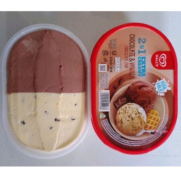 Jual ICE CREAM WALLS 2IN1 CHOCOLATE VANILA 700ML | Shopee Indonesia