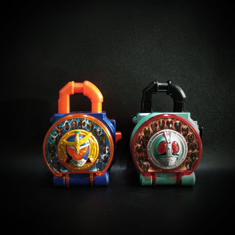 Jual DX Kamen Rider Gaim Baron Ichigo Lockseed Heisei Showa 15 Rider ...