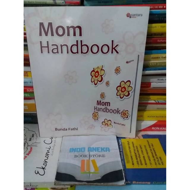 Jual buku mom handbook | Shopee Indonesia