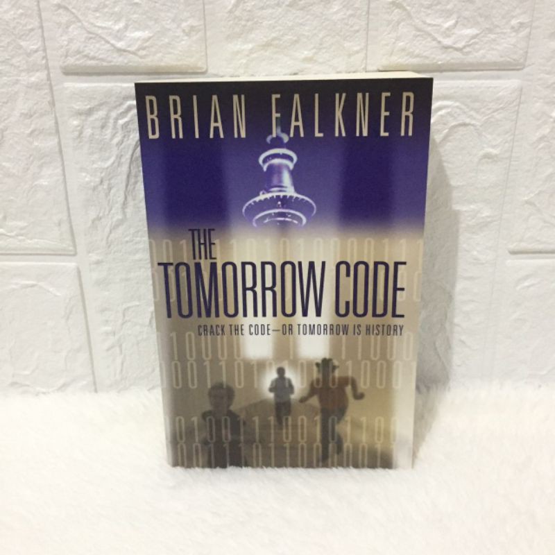 Jual Novel Import [Brian Falkner] English - The Tomorrow Code | Shopee ...