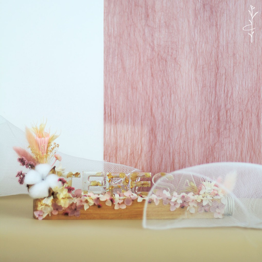 Jual Lampu Meja / Table Lamp - Lampu Huruf Resin - Lampu bunga kering ...