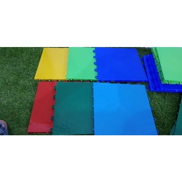 Jual interlock flooring / interlock futsal /ukuran 25x25 - 1meter ...