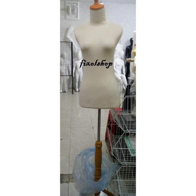 Jual Produk Terlaris Display Patung Manekin Kain + Tiang Kayu Manekin ...