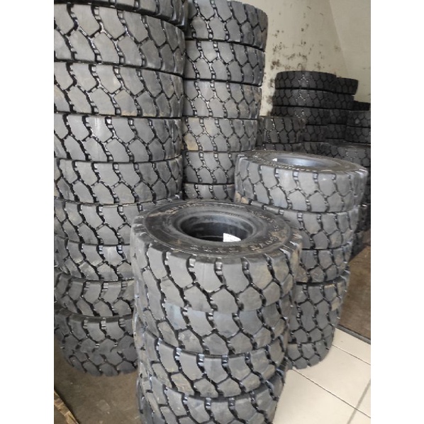 Jual Ban Solid King 650-10 // Ban Belakang Forklift 3 Ton 6.50 10 ban mati | Shopee Indonesia