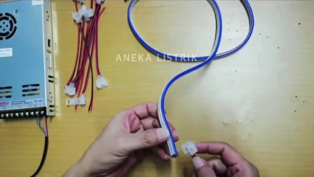 Jual KONEKTOR CONNECTOR JEPIT KABEL UNTUK DC 12V NEON FLEX LED STRIP ...