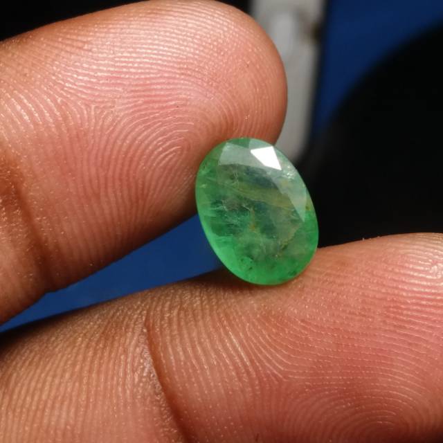 Jual Natural emerald beryl jamrud batu zamrud dim 11x8x4 ct 2.50 ...