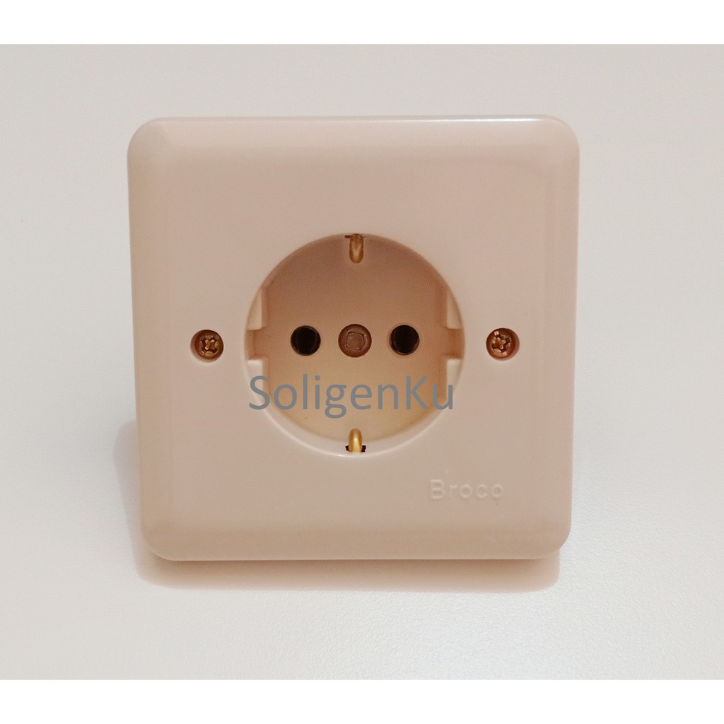 Jual Broco Stop Kontak Arde Stop Kontak Inbow 5511U New Gee Cream ...