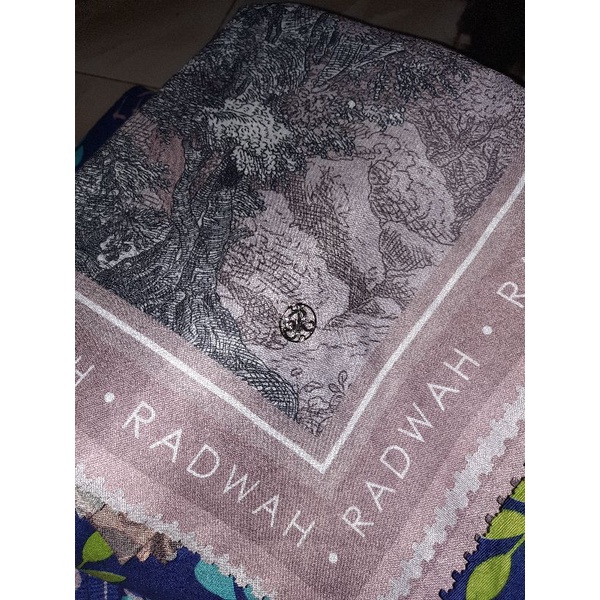 Jual Preloved Radwah hijab original - Rose ( no defect ) | Shopee Indonesia