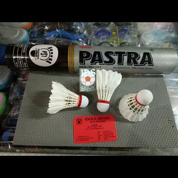 Jual cock badminton atau shuttlecock pastra hitam original | Shopee ...