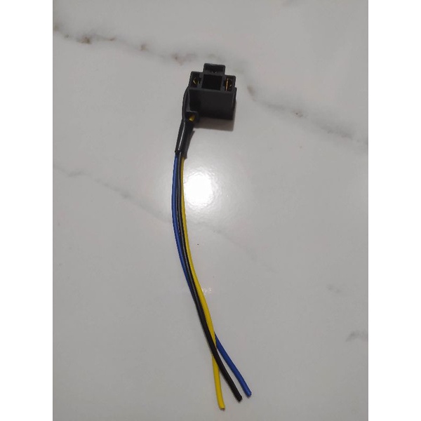 Jual Socket lampu H4 . Soket lampu H4 . Fitting Lampu Motor Mobil dsb ...