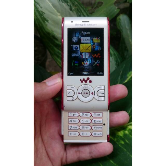 Jual Sony Ericsson W595i W595 PUTIH Kondisi Baik dan Lumayan Mulus ...