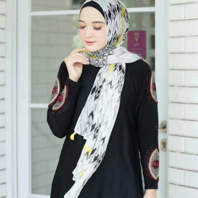 Jual Hijab Pashmina katun turki premium with tassel list kuning ...