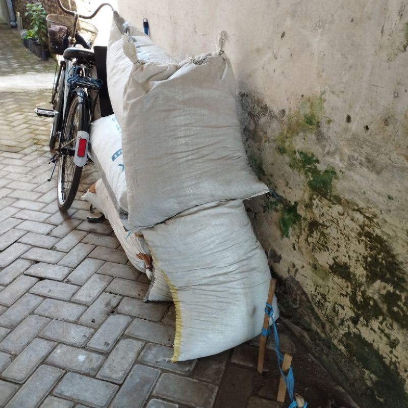 Jual HUMUS DAUN BAMBU FRRMENTASI KARUNGAN 25KG | Shopee Indonesia