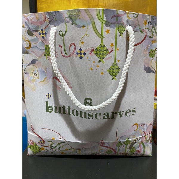Jual Box Buttonscarves (box/kotak saja) dan paper bag BS | Shopee Indonesia