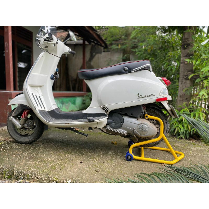 Jual Paddock jig jack stand pedok motor vespa matic modern lx s ...