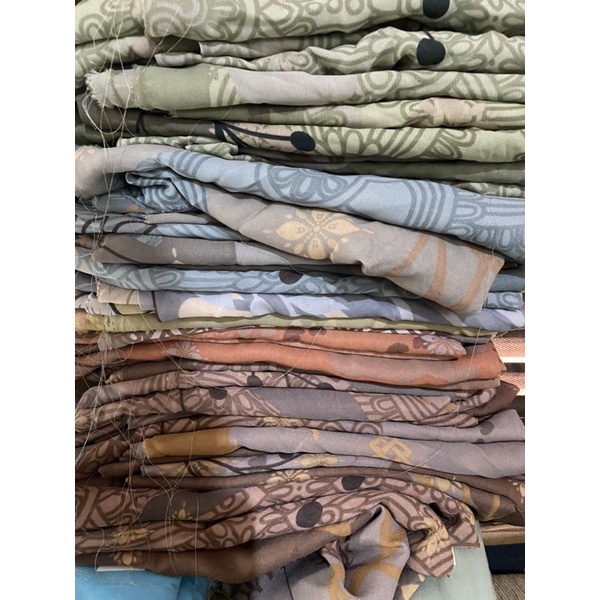 Jual KAIN REJECT NO COMPLAIN kirim RANDOM MOTIP POLOS VOAL POTON ...