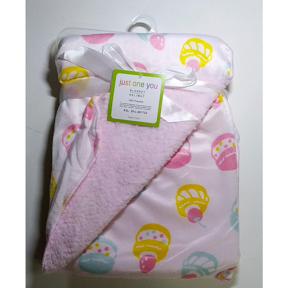 Jual Selimut Double Fleece Cake (Pink) | Shopee Indonesia
