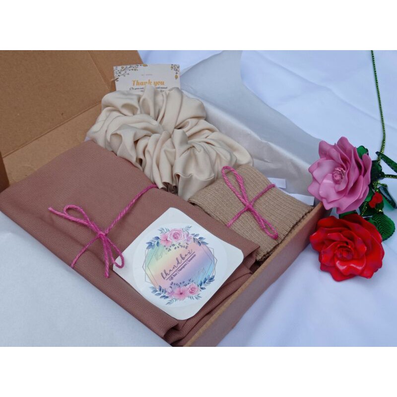 Jual Paket Hijab giftbox/hampers | Shopee Indonesia