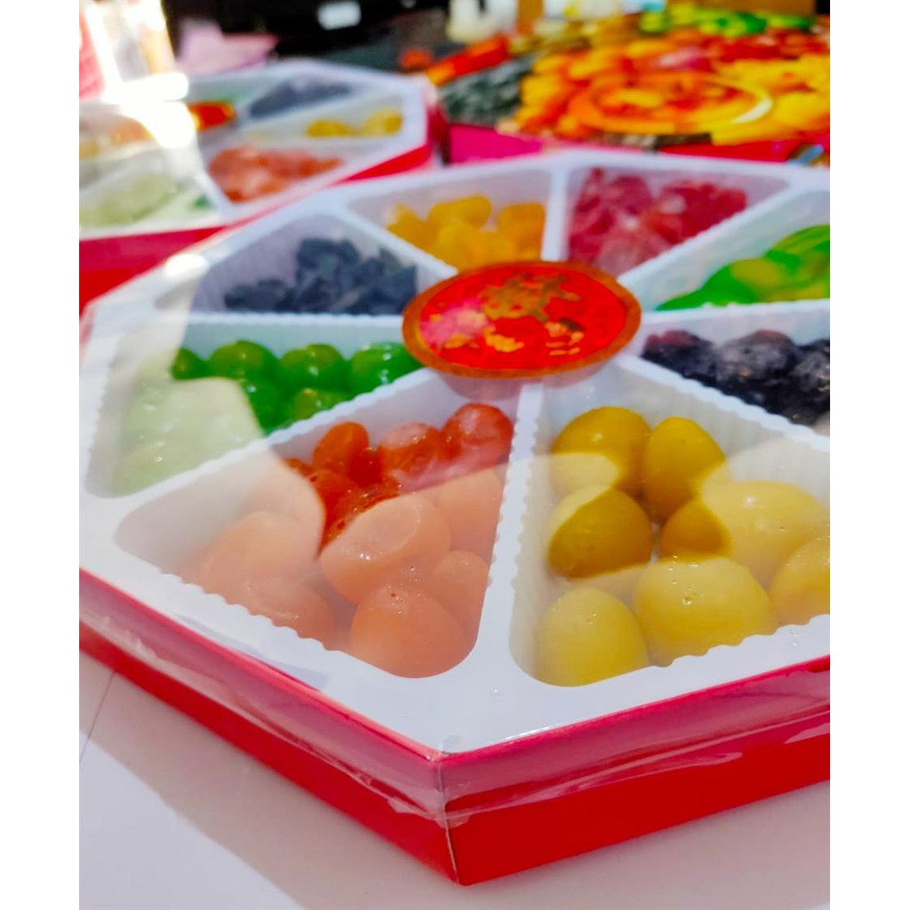 Jual Cemilan / Makanan Manis / Manisan Buah Imlek Kotak Ikan Koi / Pak ...