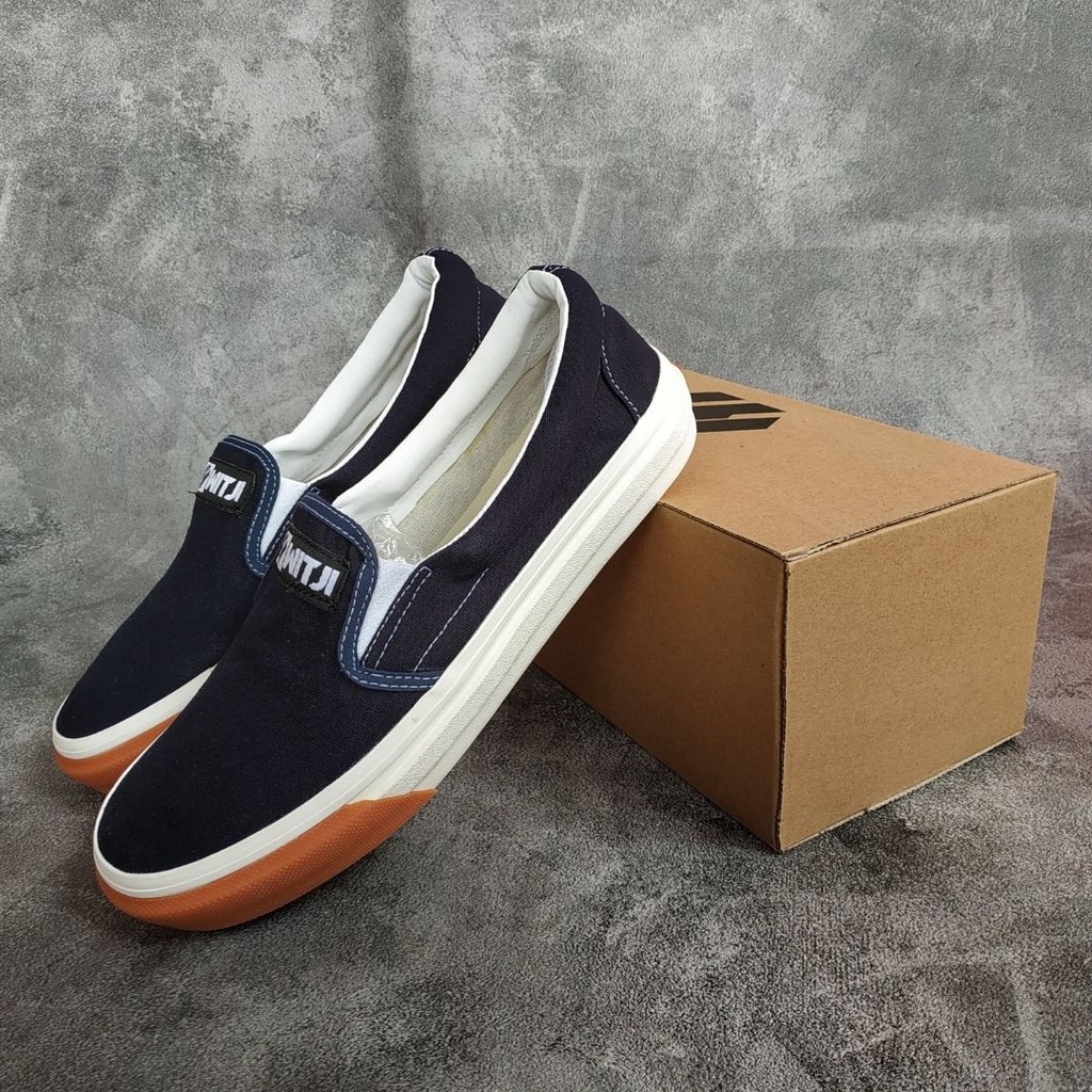 Jual SEPATU SLIP ON PRIA WITJI GATE SERIES DONGKER ORIGINAL BUATAN ...