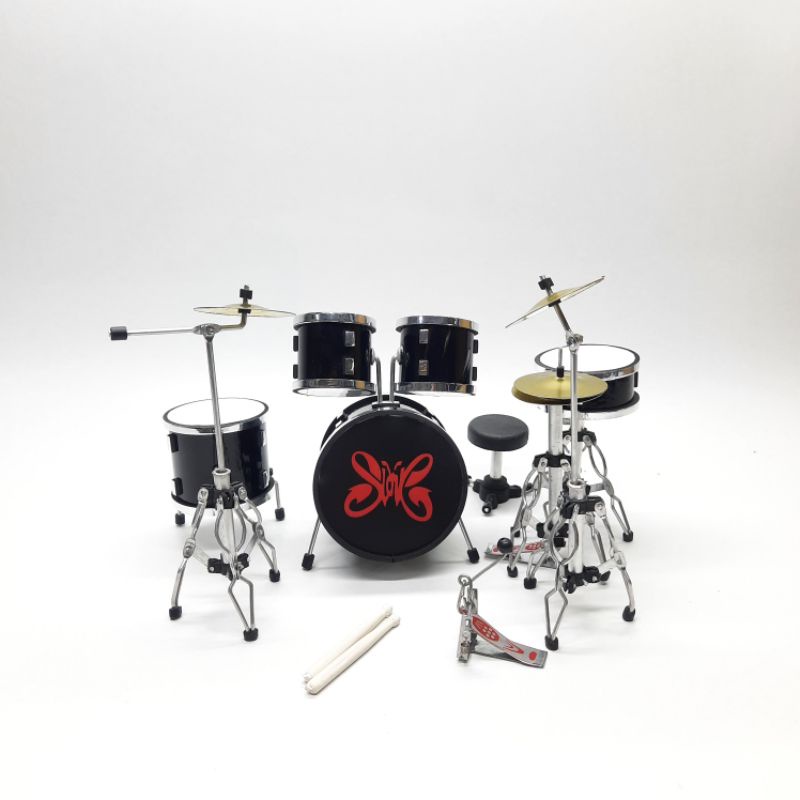 Jual miniatur drum ATRIBUTE LOGO SLANK hadiah kado ulang tahun hiasan ... Jual miniatur drum ATRIBUTE LOGO SLANK hadiah kado ulang tahun hiasan ...