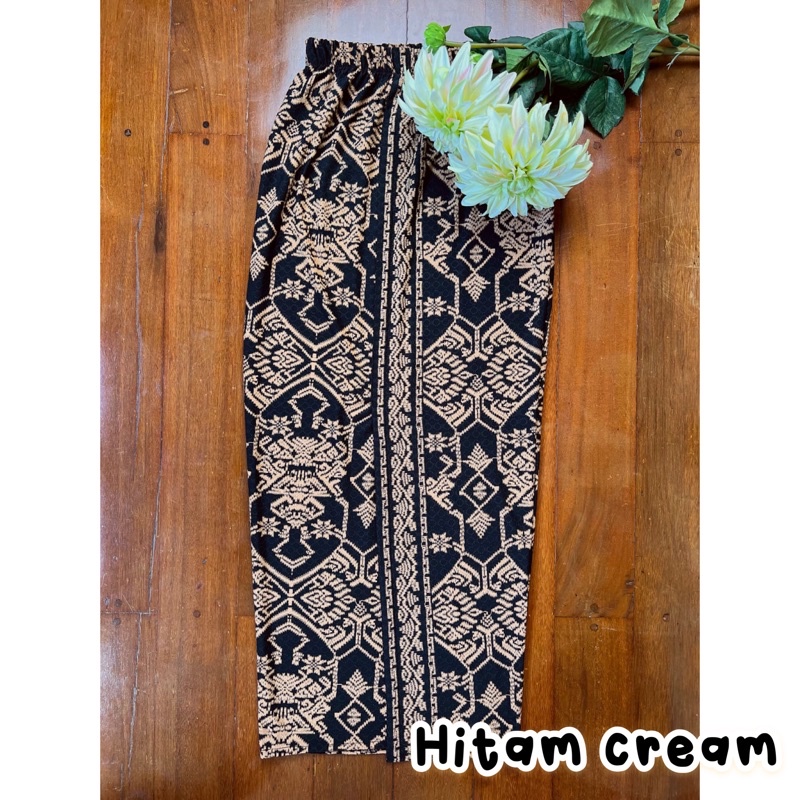 Jual SIMONA KEBAYA Kamen Knit Motif Songket Kamen Bali Jadi Strait ...