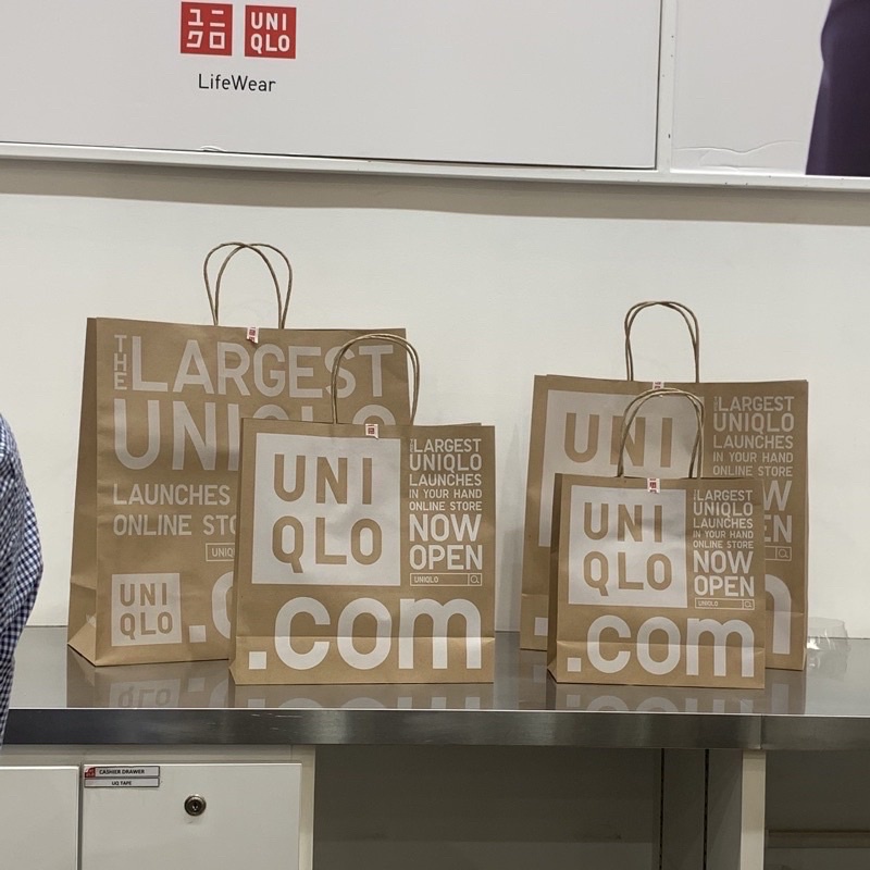 Jual Paperbag Uniqlo (BACA DESKRIPSI SEBELUM ORDER) | Shopee Indonesia