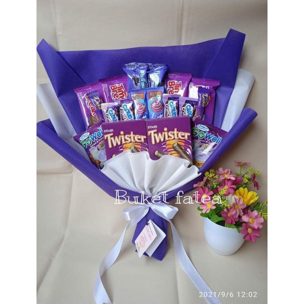 Jual Buket A2 buket jajan ungu buket wisuda bucket snack | Shopee Indonesia