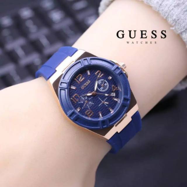 Jual JAM WANITA GUESS RUBBER (BYK WARNA) | Shopee Indonesia