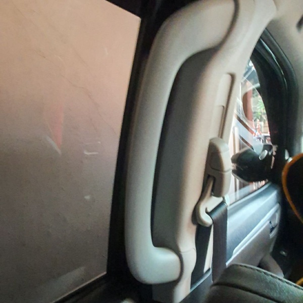 Jual Pillar Assist Handle Grip Toyota Fortuner VRZ | Shopee Indonesia