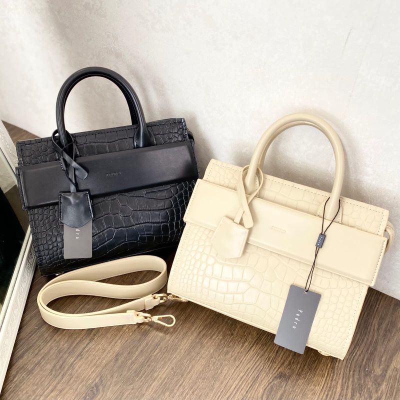 Jual Tas Pedro Croco selempang sling bag hitam putih | Shopee Indonesia