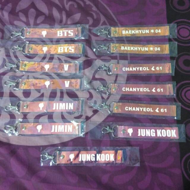 Jual (READY STOCK) Keychain/Gantungan Kunci/GANCI HOLOGRAM BTS V JUNGKOOK JIMIN EXO CHANYEOL ...