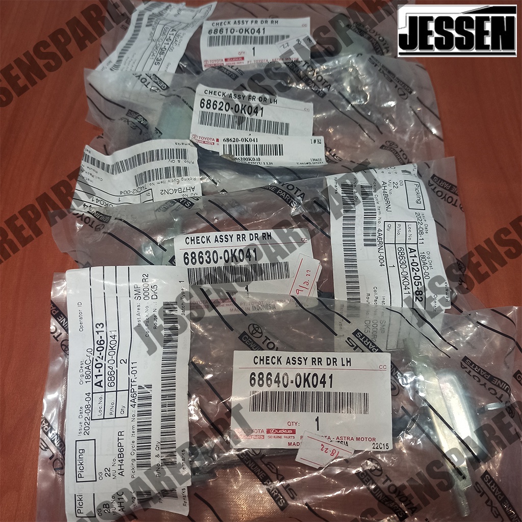 Jual Stopper Check Door Pintu Innova Fortuner 68610-20-30-40-0K041 ...