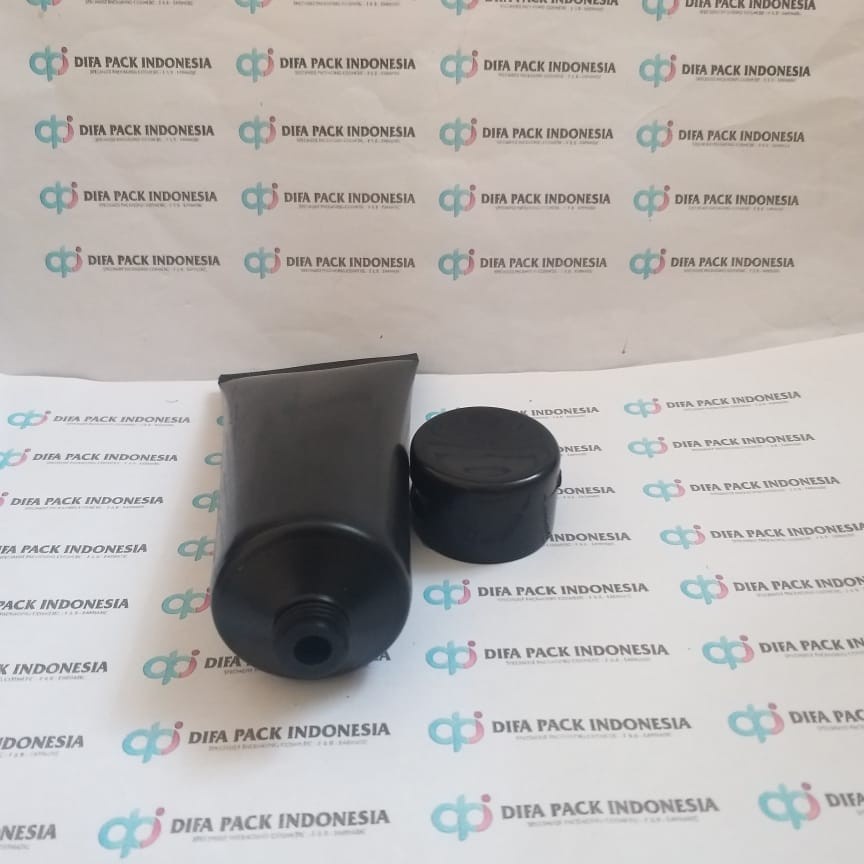 Jual Botol tube 100ml hitam2 tutup ulir | Shopee Indonesia