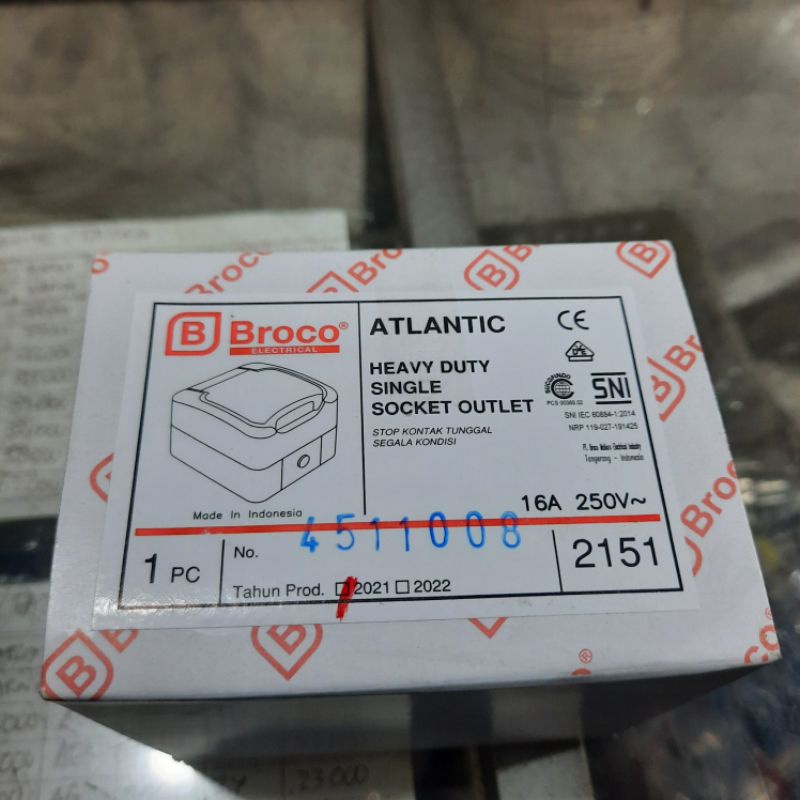 Jual Stop kontak broco waterproof outbo tempel broco atlantic | Shopee ...
