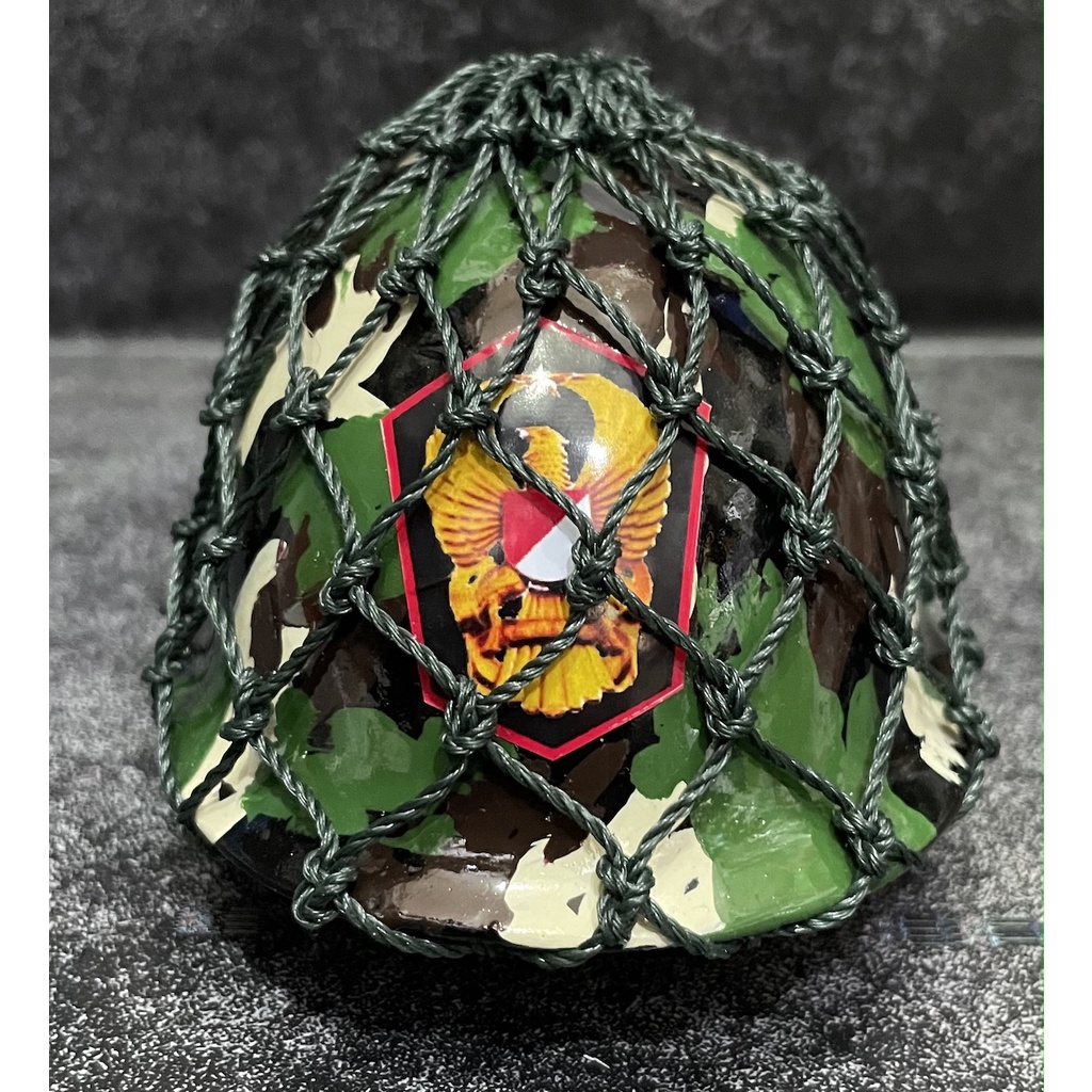 Jual Miniatur Helm Helm TNI AD Loreng| Miniatur Helm | Patung Helm TNI ...