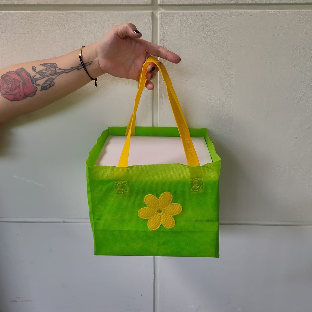 Jual Tas Box Nasi 22x22 20x20 Motif Bunga / Tas Kotak Nasi 22x22 20x20 / Tas Spunbond Box Kotak ...