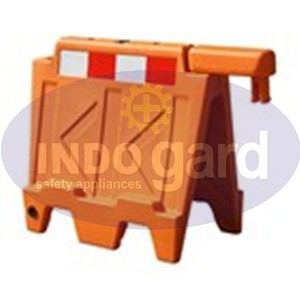 Jual Road Water Barrier Susun 100x80cm, Pembatas Jalan, lalu lintas ...