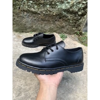 Jual Dr Martens Terlengkap & Harga Terbaru Januari 2026 | Shopee Indonesia