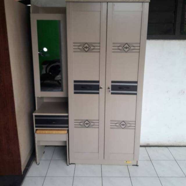 Jual Lemari plus meja rias partikel board | Shopee Indonesia