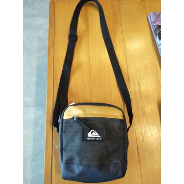 Jual SLING BAG QUIKSILVER MAGICALL ORIGINAL | Shopee Indonesia