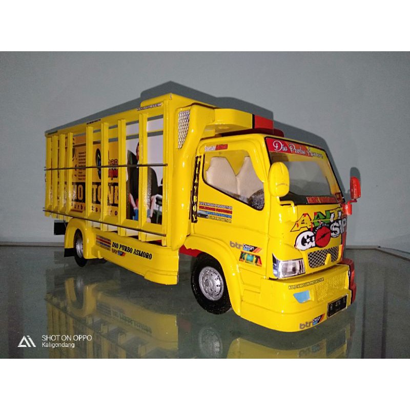 Jual Mobil oleng truk miniatur model detail anti gosip bahan PVC ...