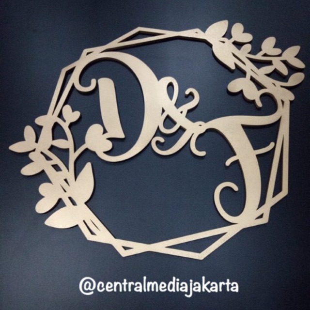 Jual Initial Name Signage Inisial Nama Kayu Custom Backdrop Rustic ...