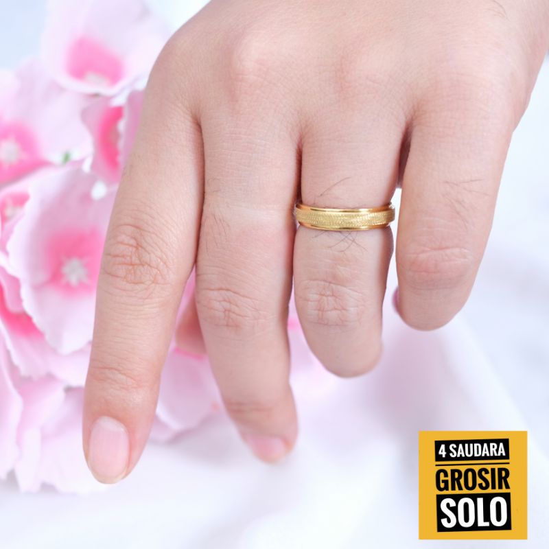 Jual Cincin Titanium Pasir Emas || Cincin Couple harga satuan || Cincin ...