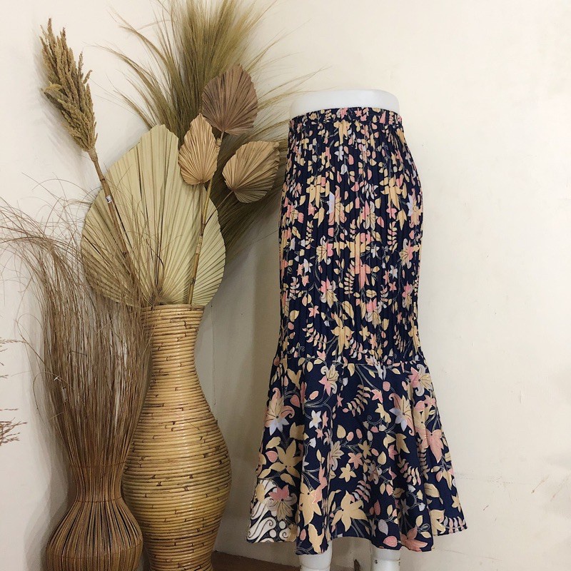 Jual Rok duyung plisket batik / rok span / rok rempel / rok mermaid ...